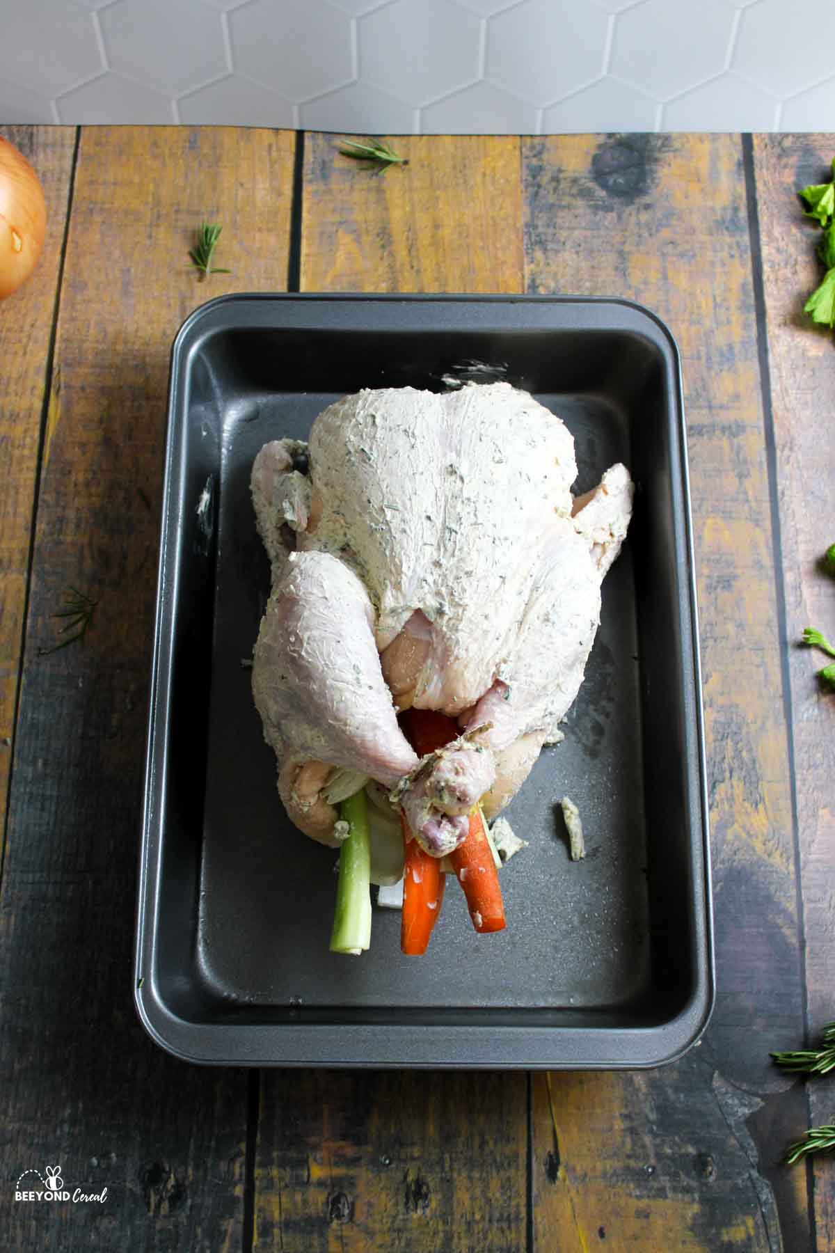 Roasted Whole Chicken with Potatoes and Carrots - BeeyondCereal