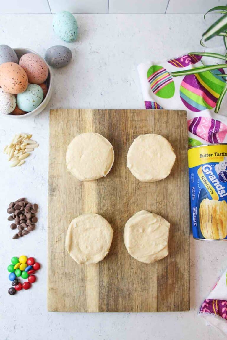 Easy Easter Bunny Biscuits - BeeyondCereal