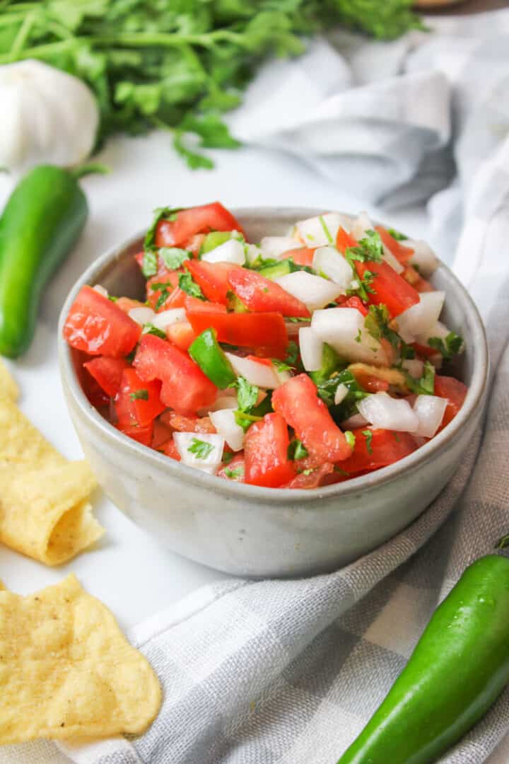 Tomato Jalapeno Salsa - BeeyondCereal