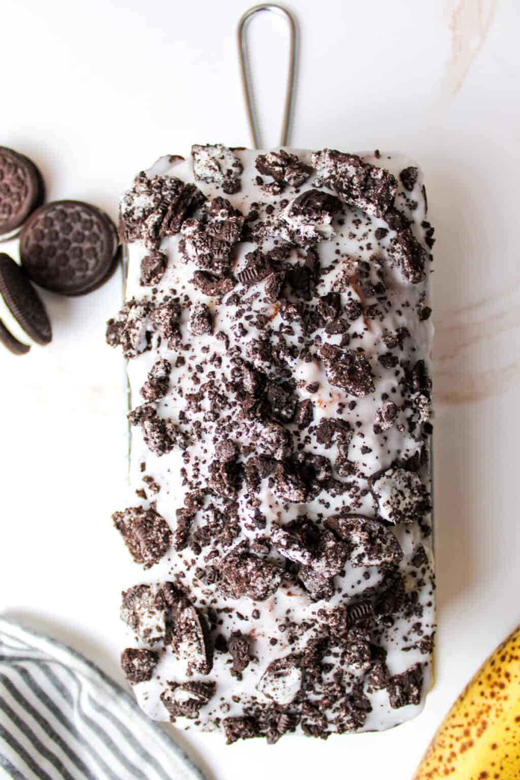 Oreo Banana Bread - BeeyondCereal