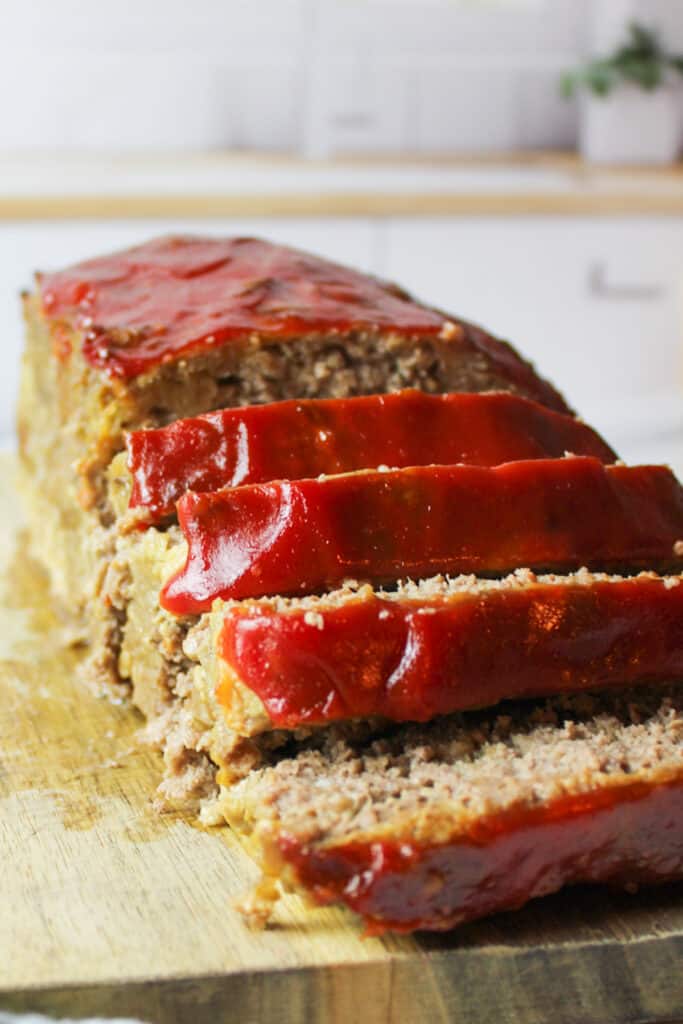 Meatloaf with Ritz Crackers - BeeyondCereal