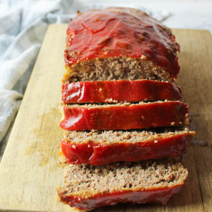 Meatloaf with Ritz Crackers - BeeyondCereal