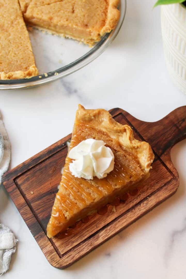 Applesauce Custard Pie - BeeyondCereal