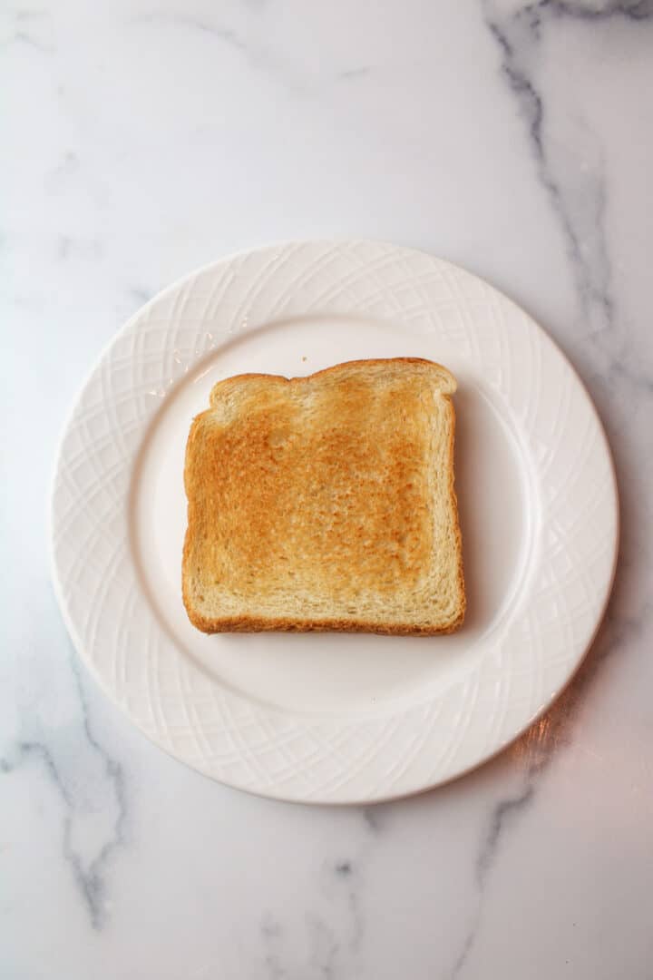 How to Make a Grilled Cheese in The Microwave - BeeyondCereal