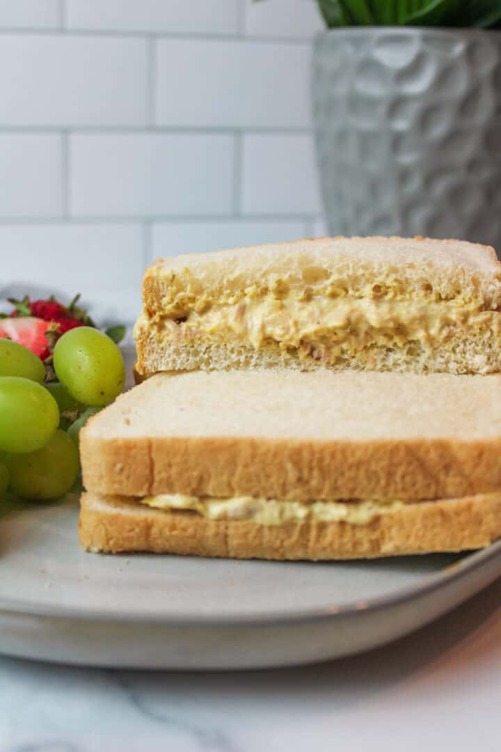 Spicy Tuna Sandwich - BeeyondCereal