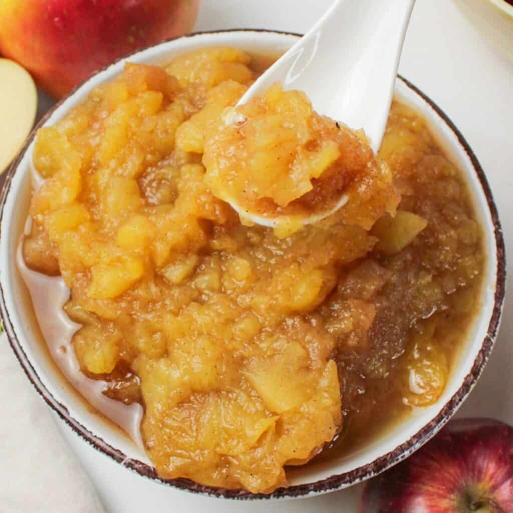 Instant Pot Applesauce - BeeyondCereal