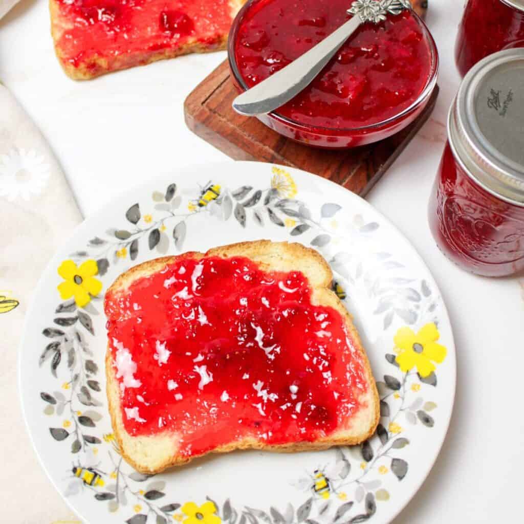 How to Make Strawberry Jam (for Canning) - BeeyondCereal